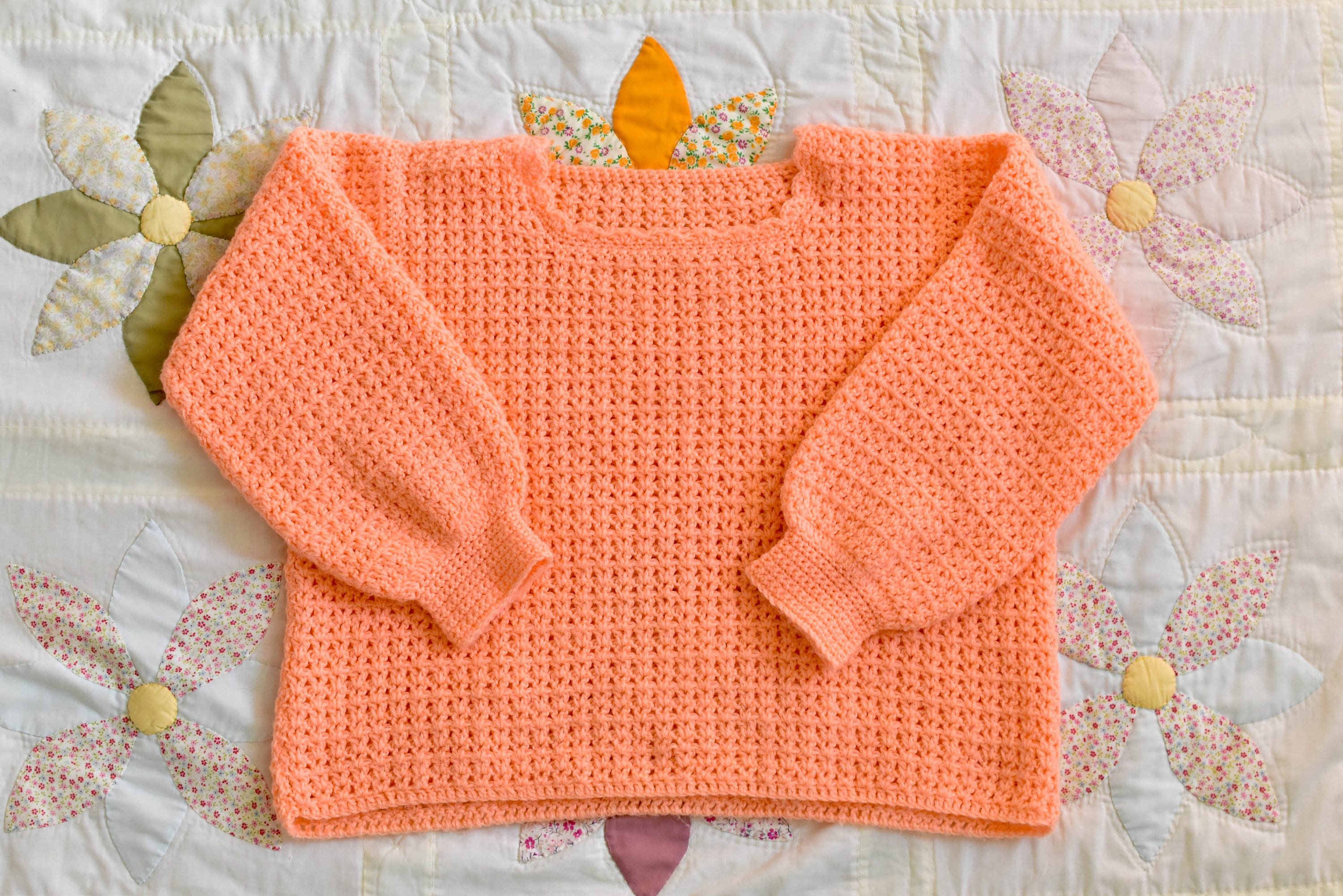 Vintage Peach Knit Sweater / Scalloped Neck / Medium / Hand Knit ...