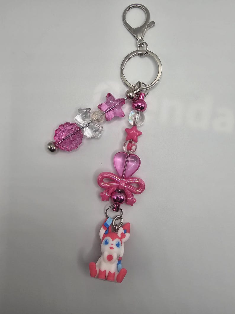 Sylveon Keychain - Etsy