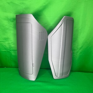 Mandalorian Armor - Custom Thigh Plate Armor - Etsy