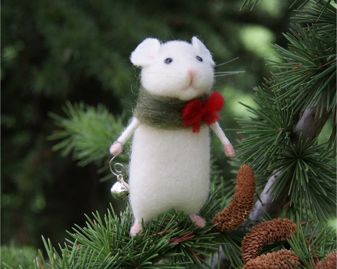 Needle Felted Christmas Mouse With a Bell - Etsy