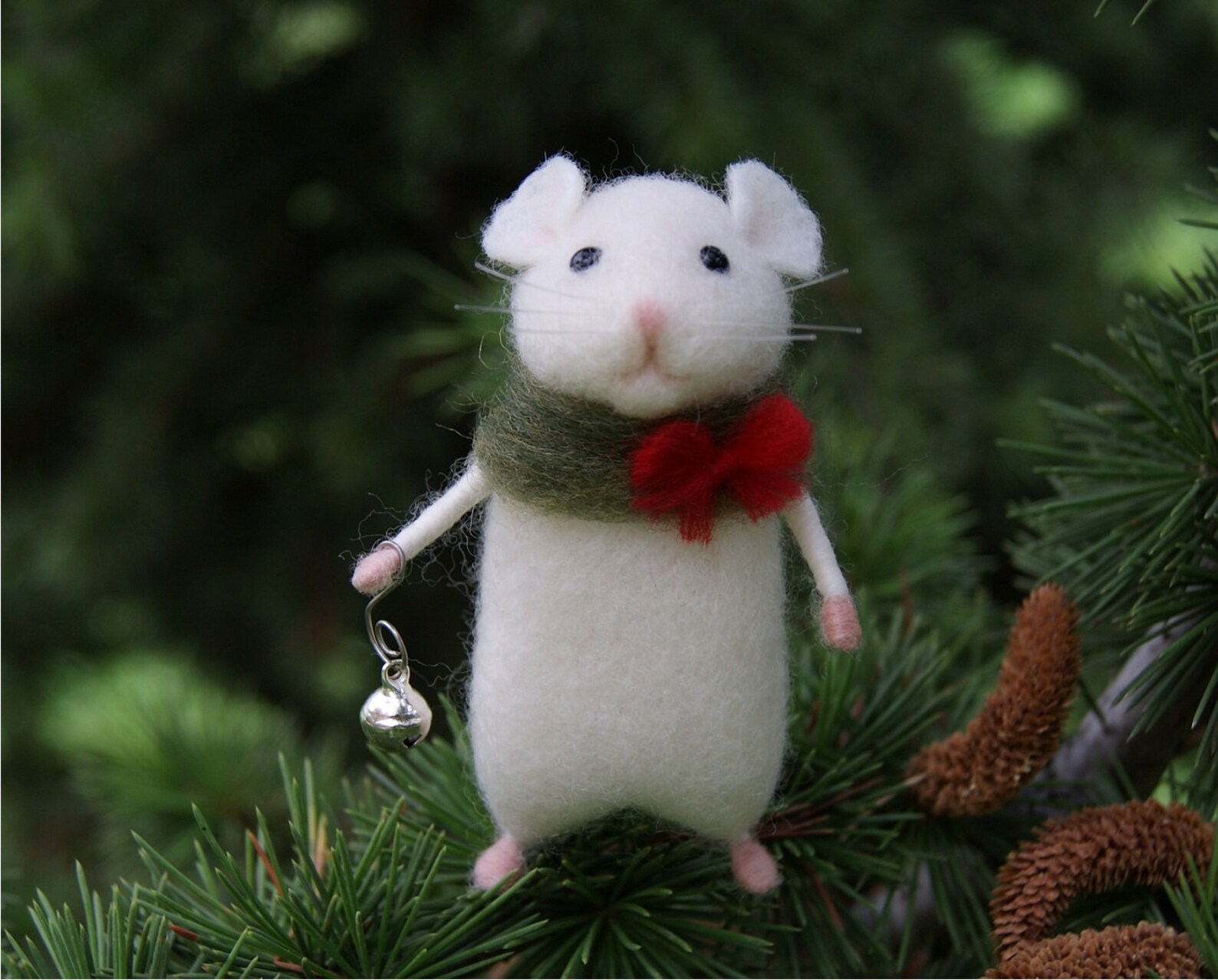 Needle Felted Christmas Mouse With a Bell - Etsy