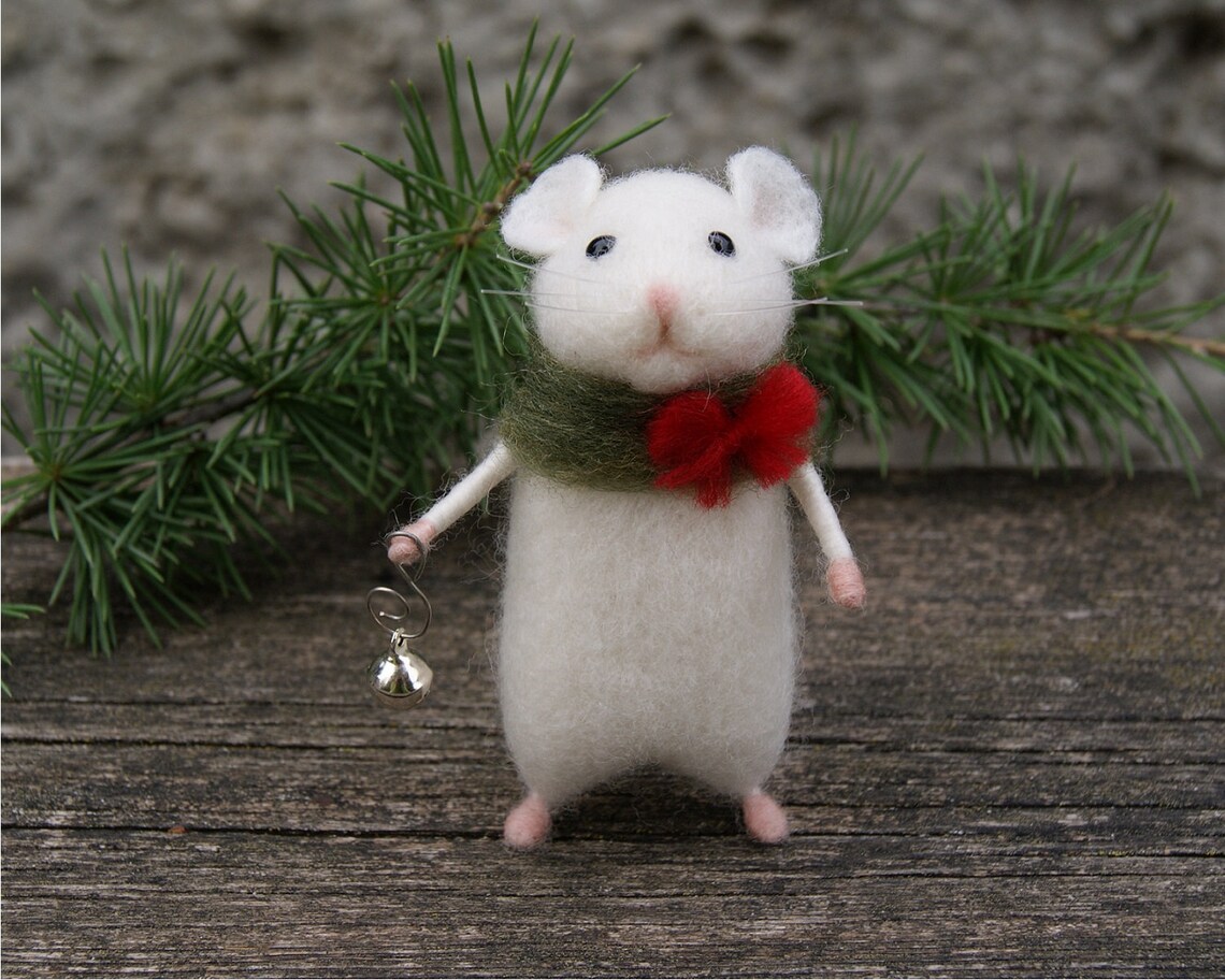 Needle Felted Christmas Mouse With a Bell - Etsy