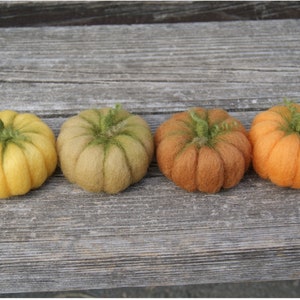 Needle Felted Wool Pumpkins Set of 4 Waldorf Inspired Halloween Home ...