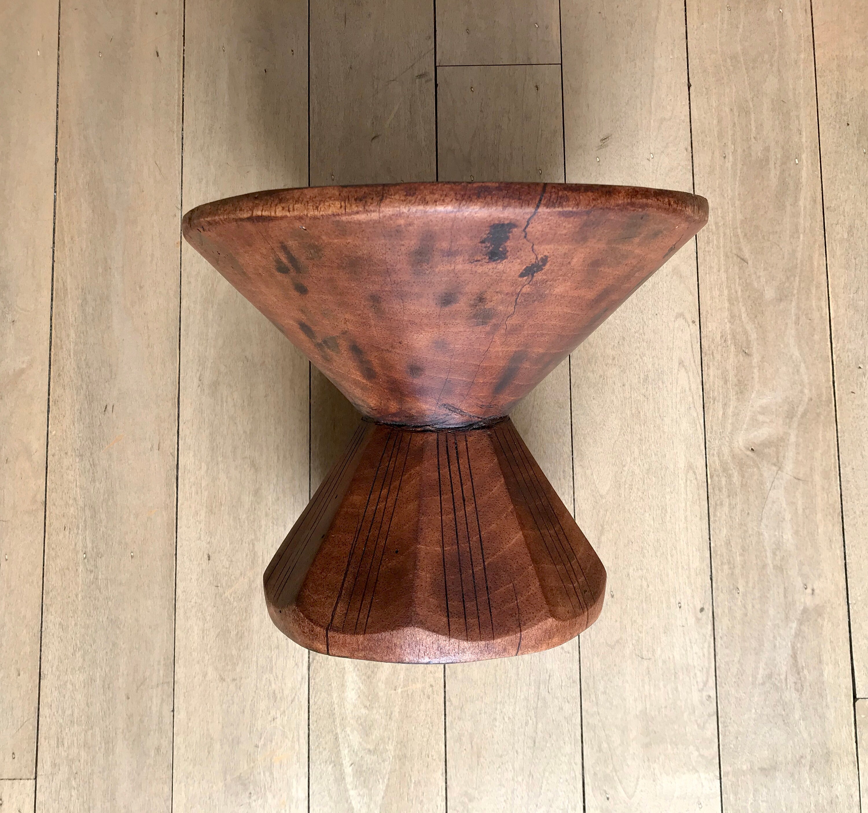 Wooden stool from Kuba tribe (DRC) - Tabouret en Bois, ethnie Kuba (RDC ...