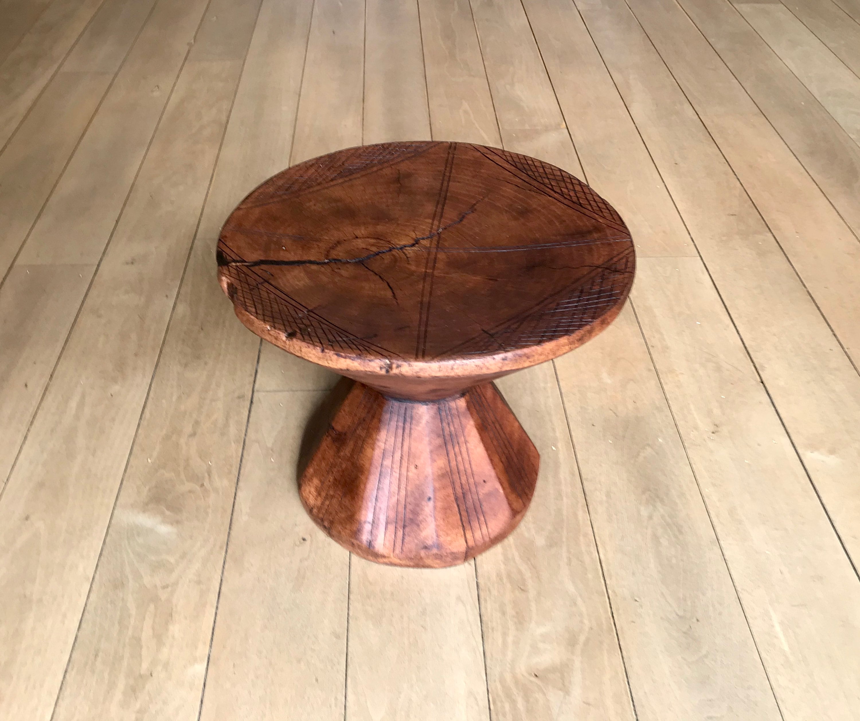 Wooden stool from Kuba tribe (DRC) - Tabouret en Bois, ethnie Kuba (RDC ...