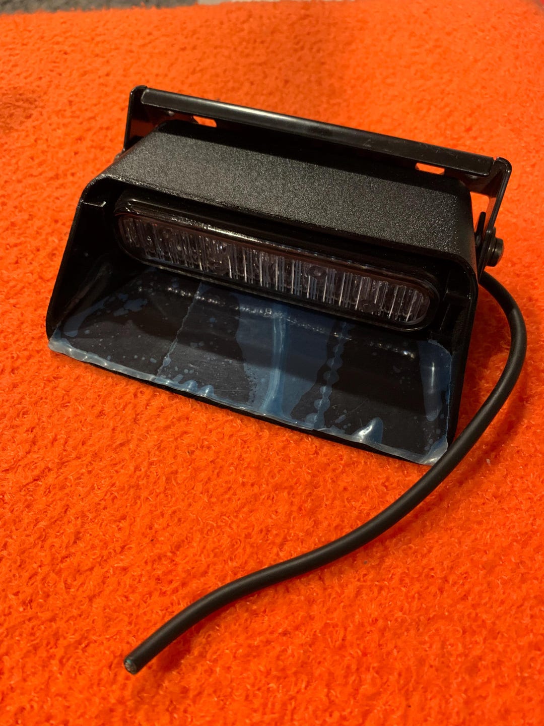 Whelen Spitfire Ion Super LED Dash Light Model SFIONJ Red/blue Open Box ...