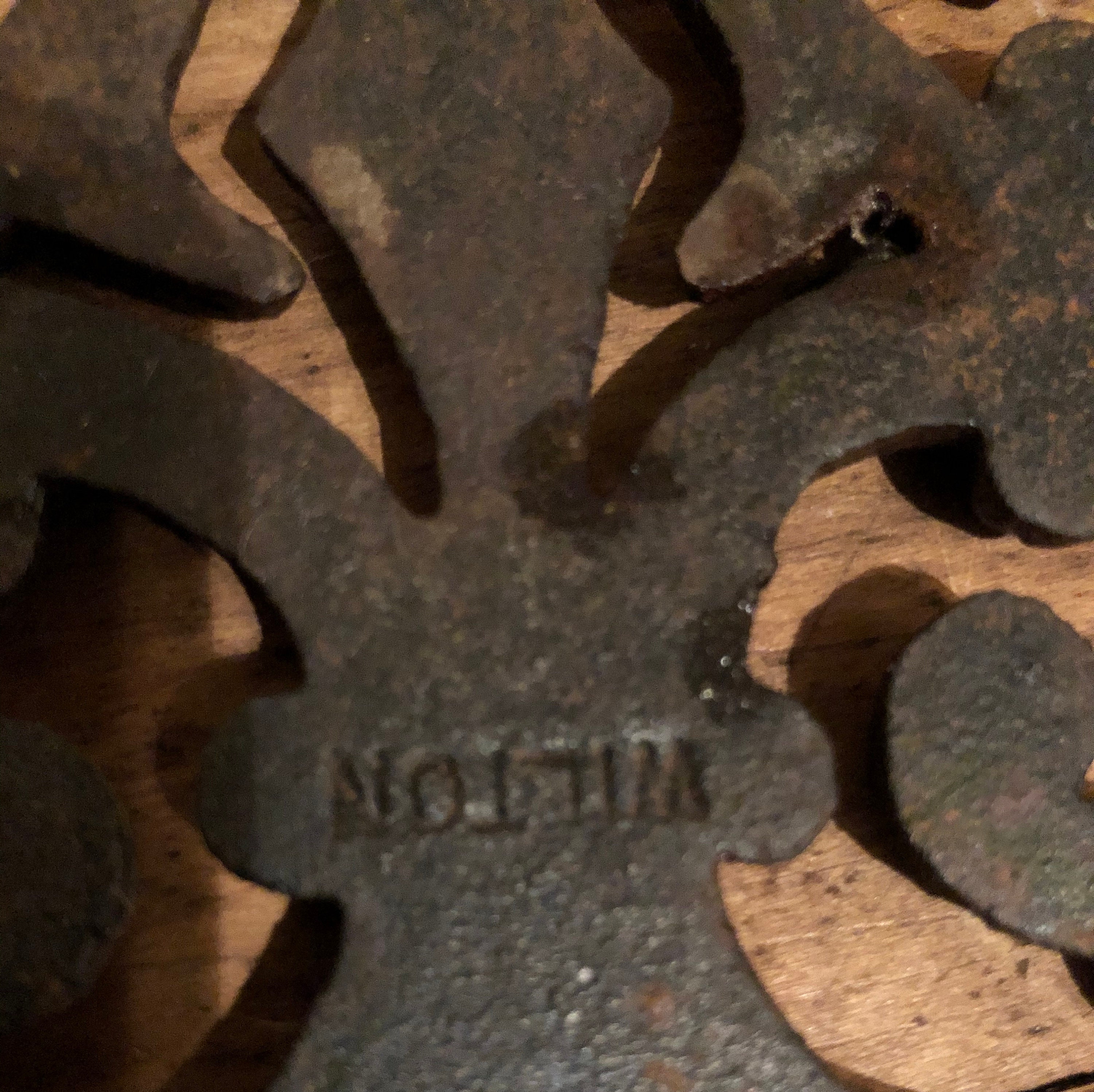 Vintage Cast Iron Wilton Trivet - Etsy