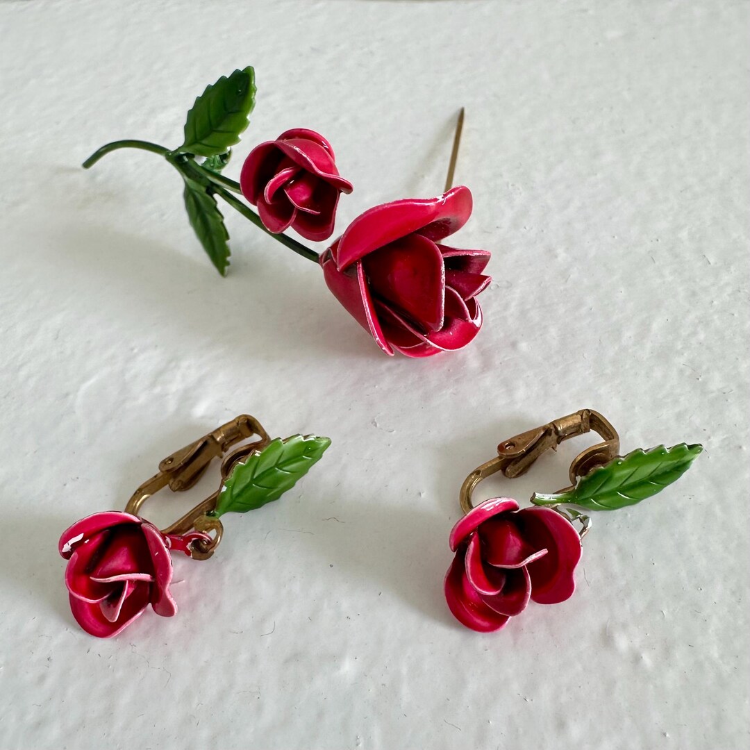 Super Sweet Roses Enamel Art Demi Parure Lever Back Earrings Brooch Pin ...