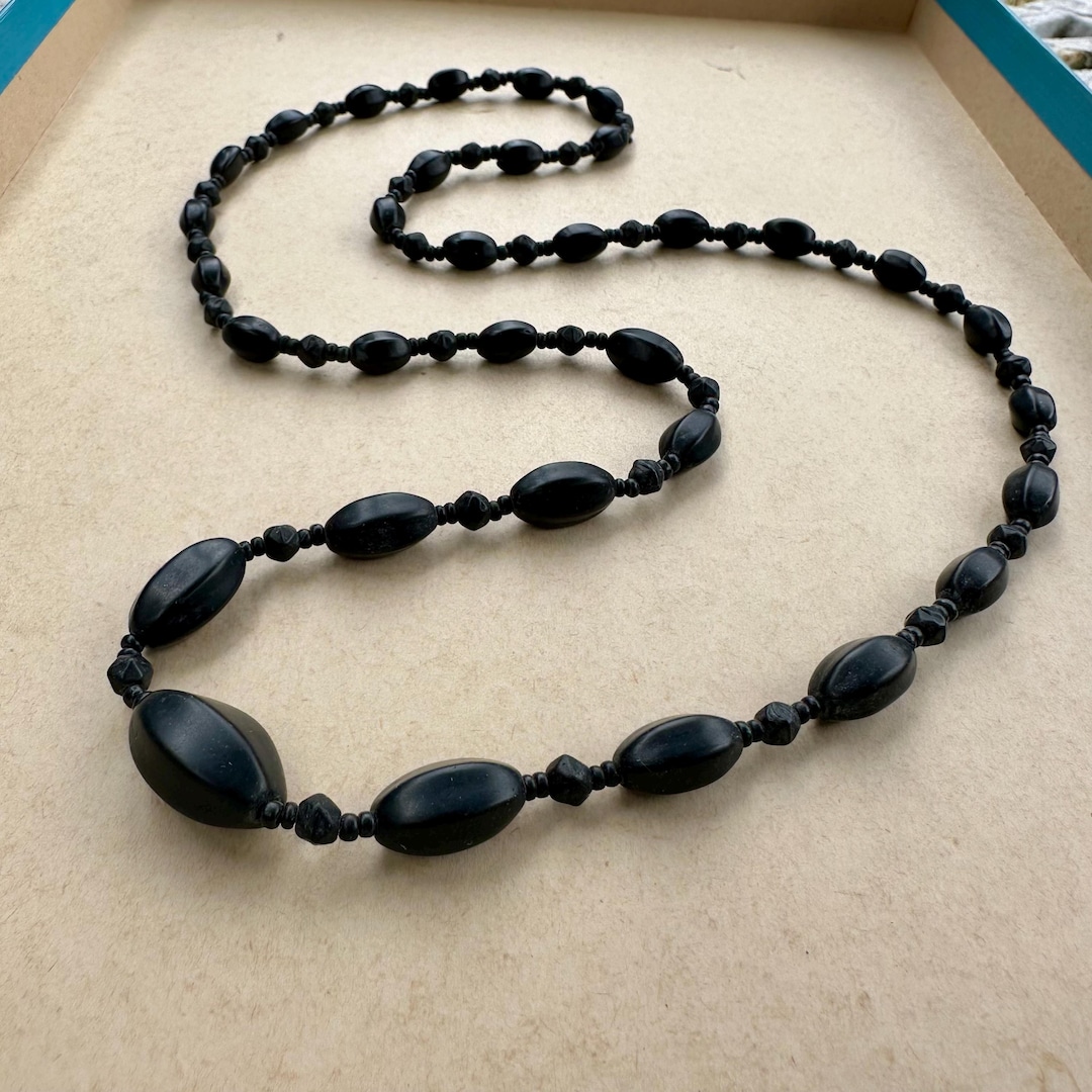 Victorian Jet and Vulcanite Graduated Necklace / Authentic Victorian ...