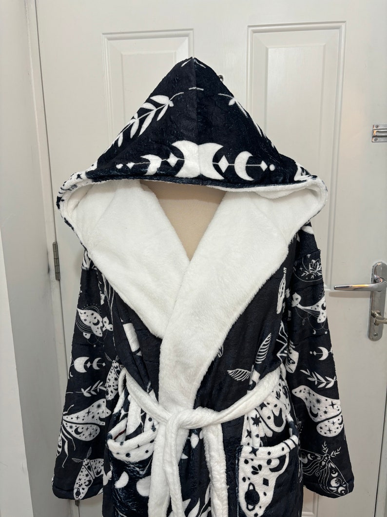 Celestial Witchy Goth Moth Print Dressing Gown Bathrobe - Etsy