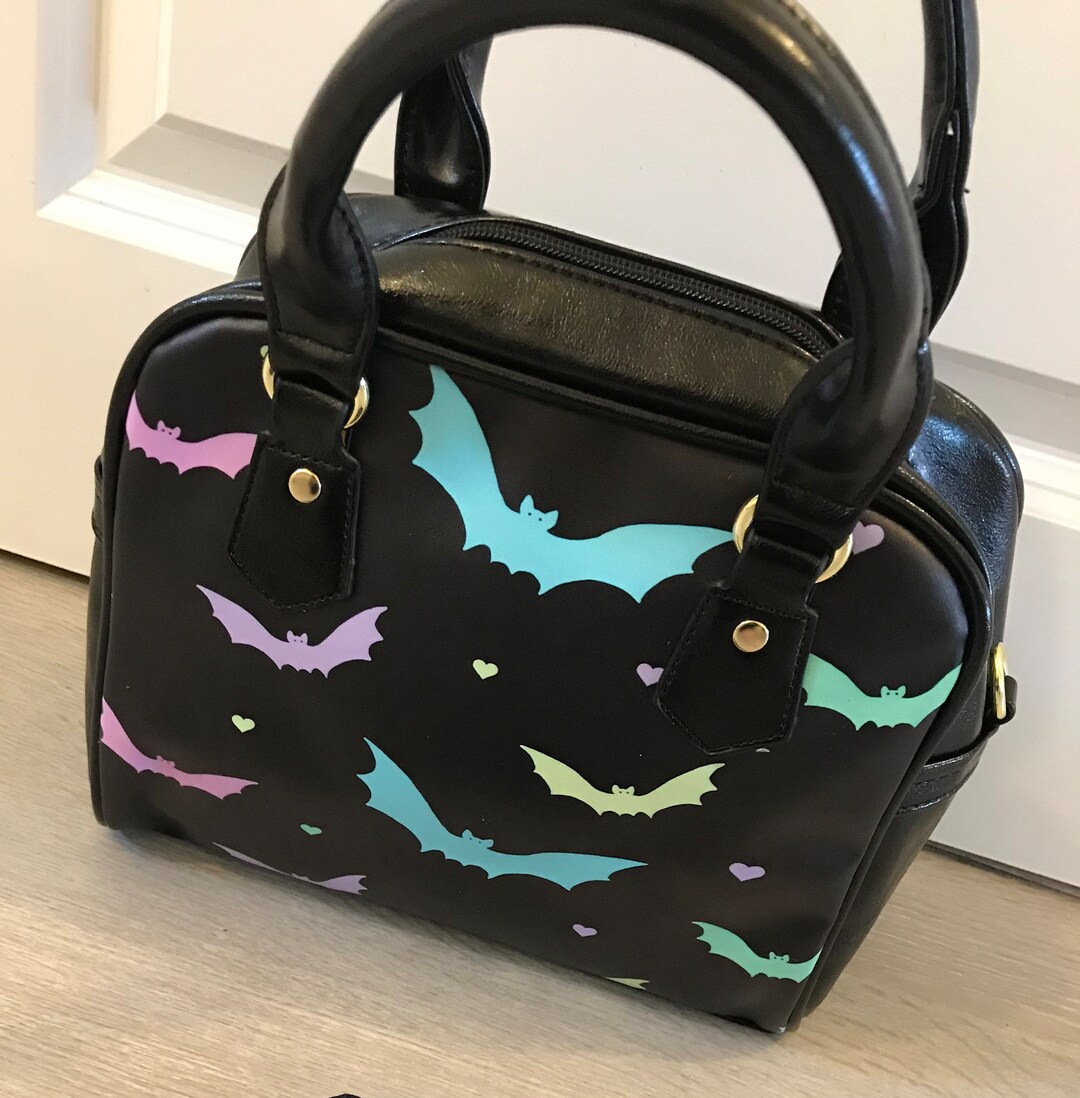 Spooky Pastel Goth Bat Print Ladies Everyday Handbag Shoulder Bag Punk ...