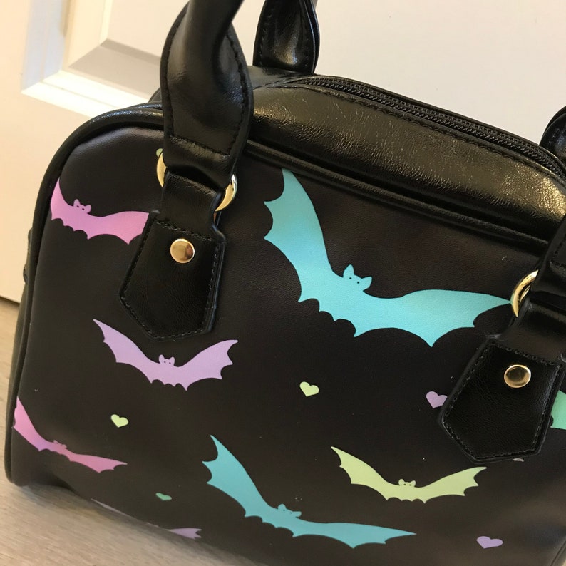 Spooky Pastel Goth Bat Print Ladies Everyday Handbag Shoulder Bag Punk ...