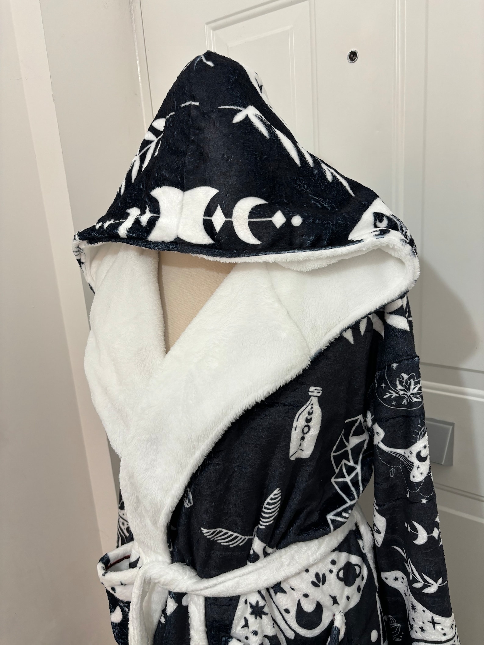 Celestial Witchy Goth Moth Print Dressing Gown Bathrobe - Etsy