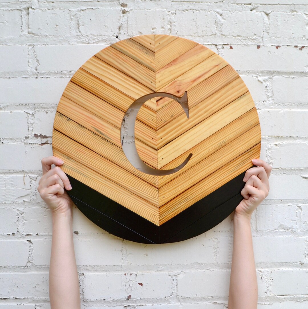 NATURAL Monogram Round Wood Wall Hanging, Personalized, Modern Wall ...