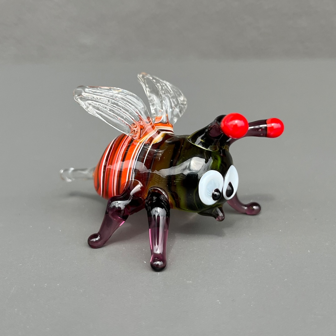 Glass Bee Figurines Collectible Bee Miniature Green Glass Bee Figure ...
