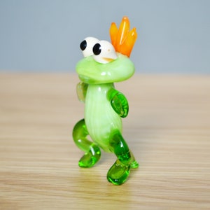 Glass Frog Figure - Green Glass Frog Sculpture - Collectible Christmas ...