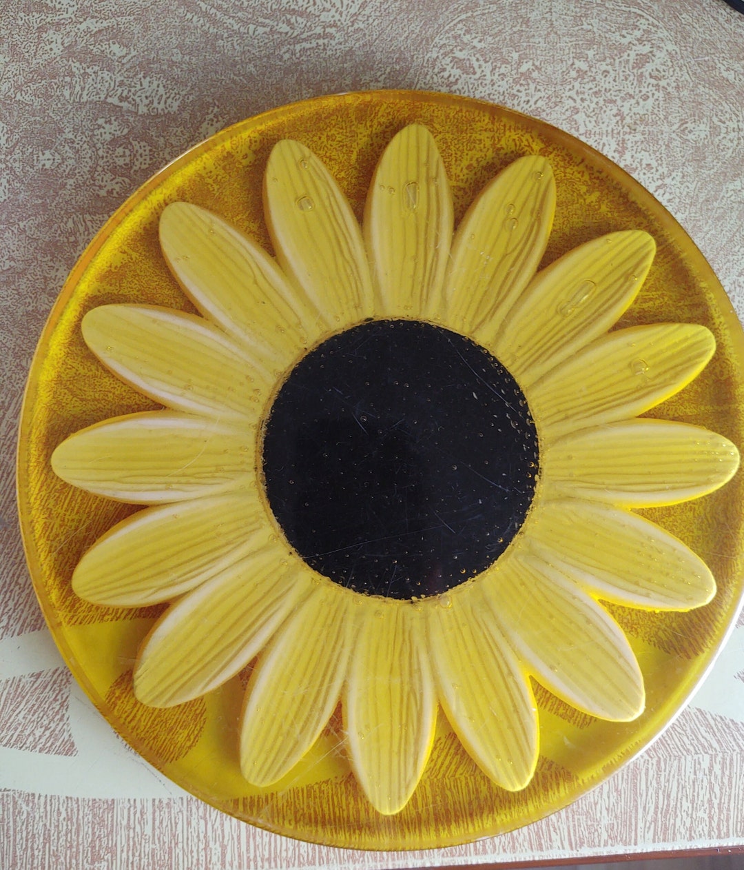 Vintae Lucite Sunflower Trivet or Cutting Board - Etsy