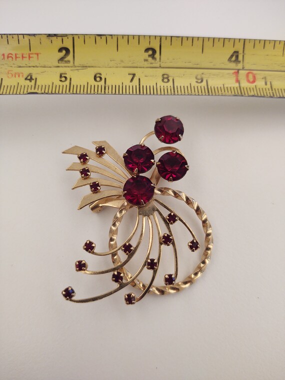 Ruby Red Rhinestone and Gold Tone Brooch - Gem