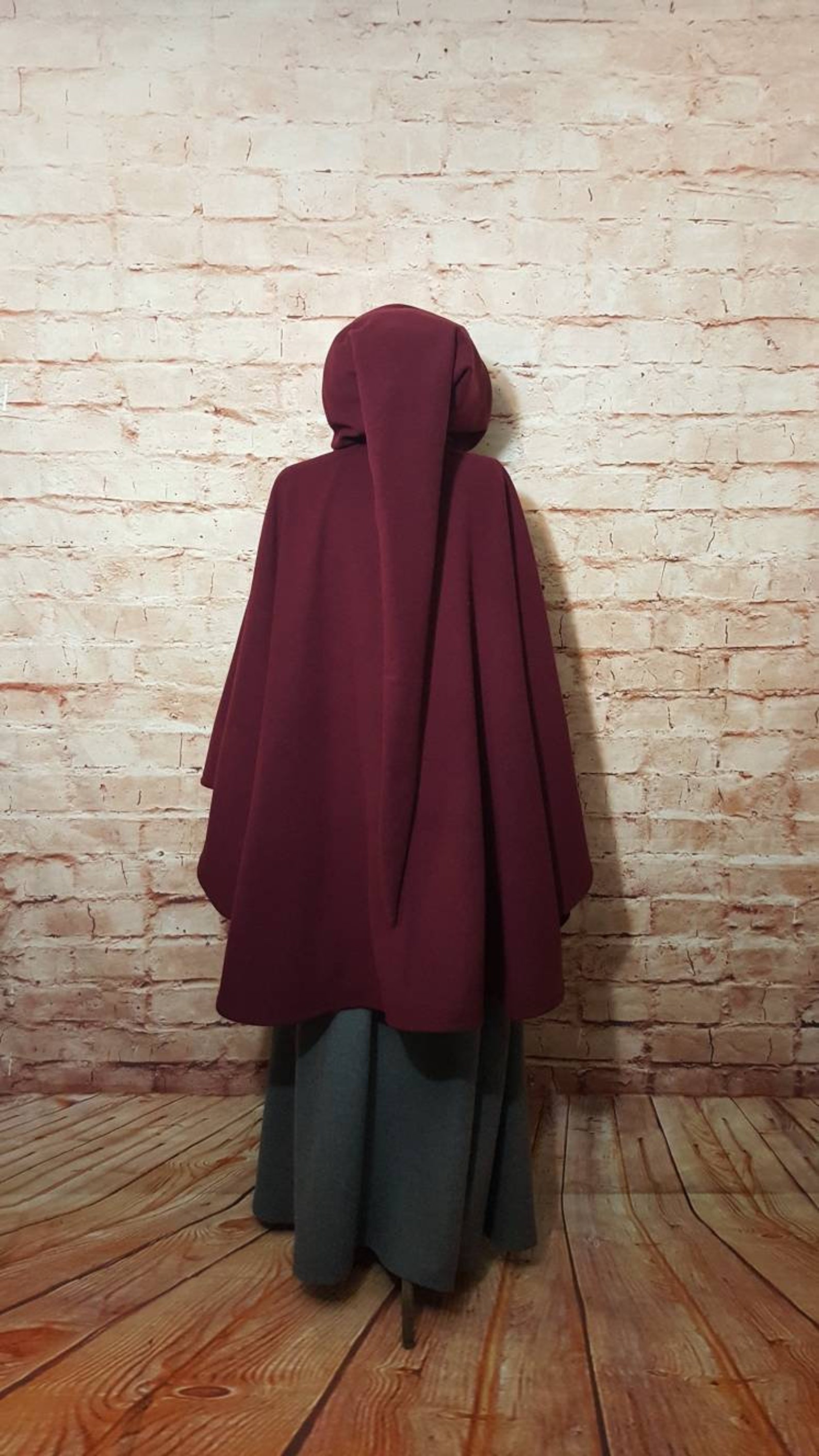 Cape, Poncho, Cape, Coat, Medieval Cloak, Cape, Middle Ages, Bordeaux ...
