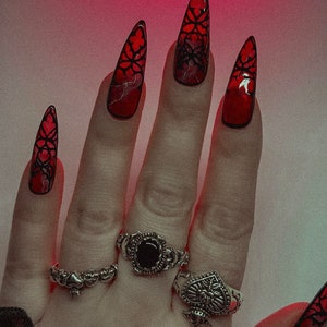 Gothic Arch Nails // Gothic Architecture Press on Nails // Cathedral ...