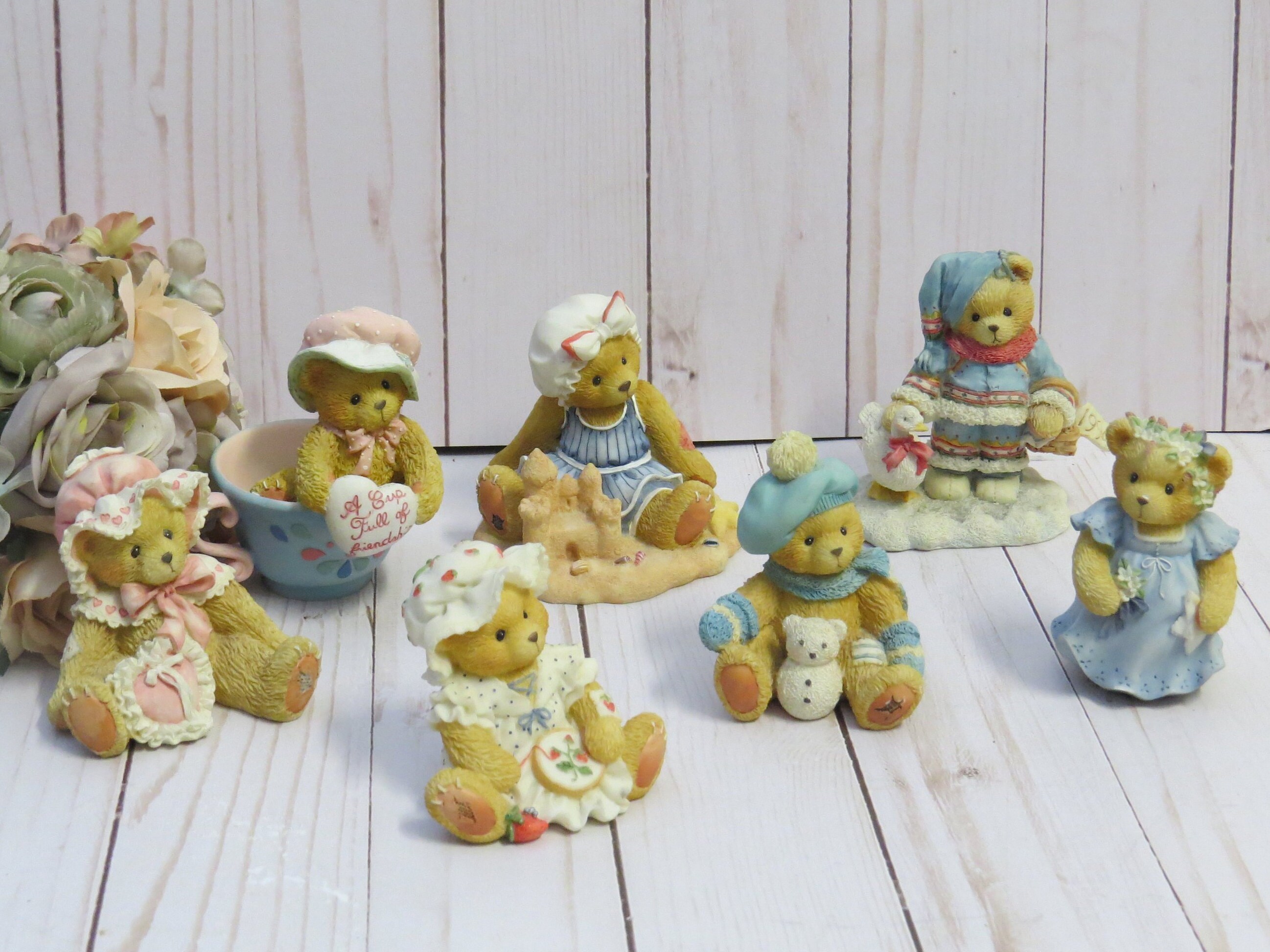 1997 Cherished Teddies Collection set
