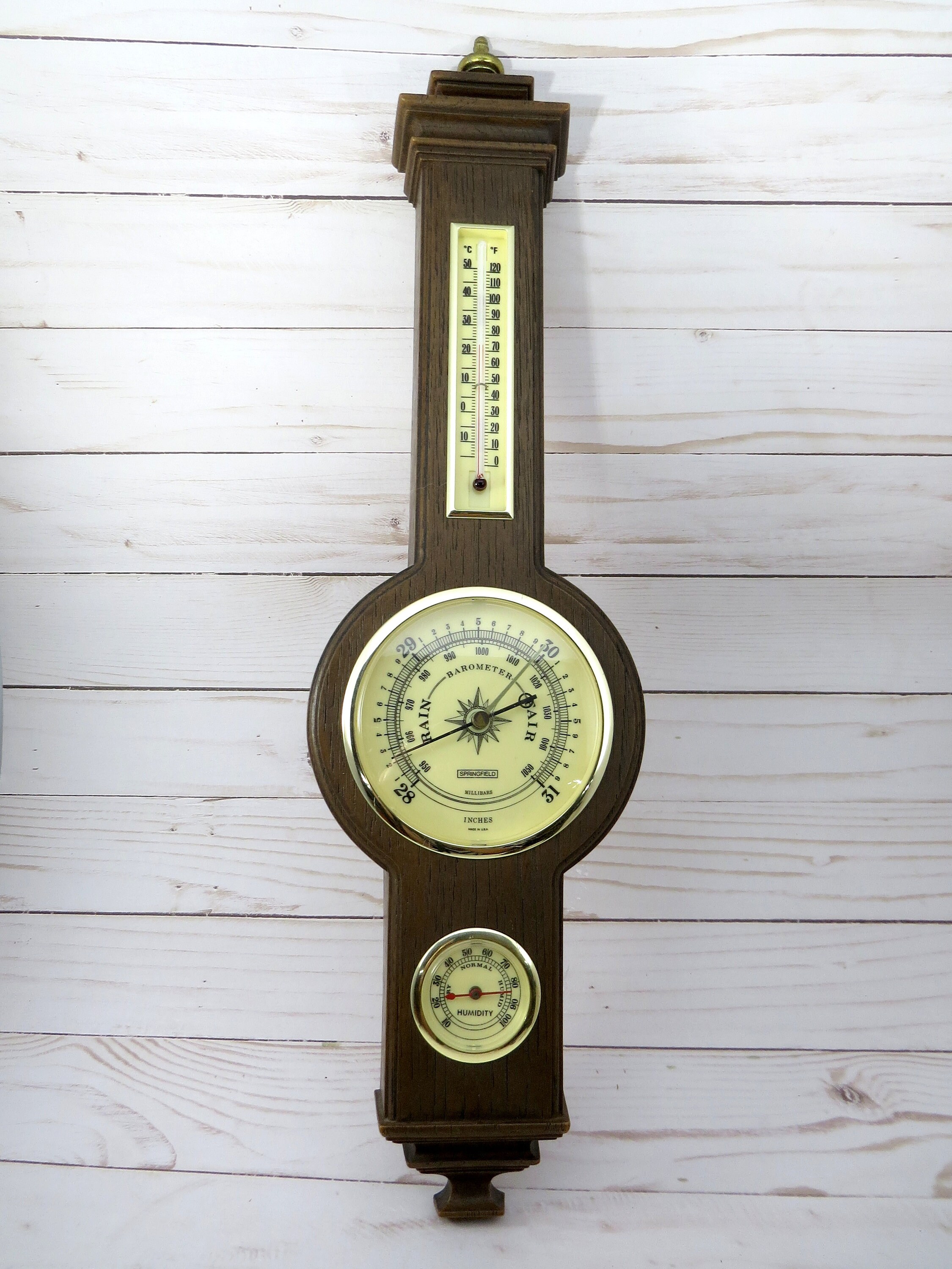 Farmhouse Barometer instrument