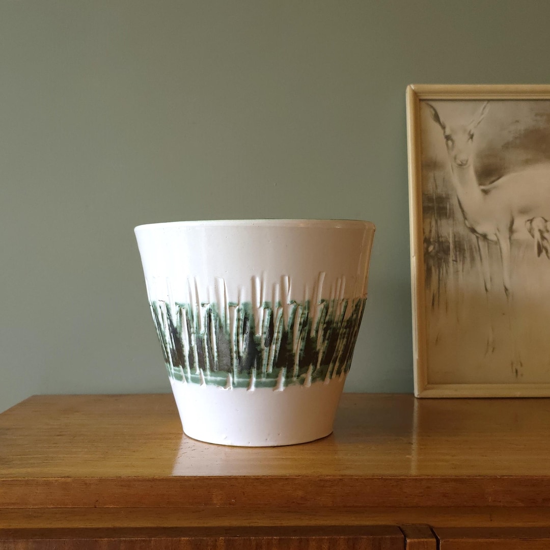 SPARA White and Green Mid Century Planter, Relief Decor, West German ...