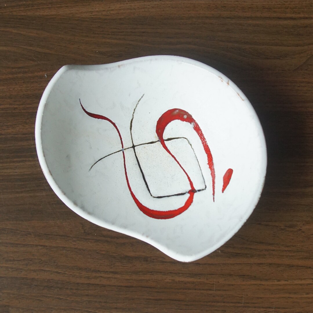 CARSTENS, White Mid Century Dish, Red and Black Arkona Decor, West ...