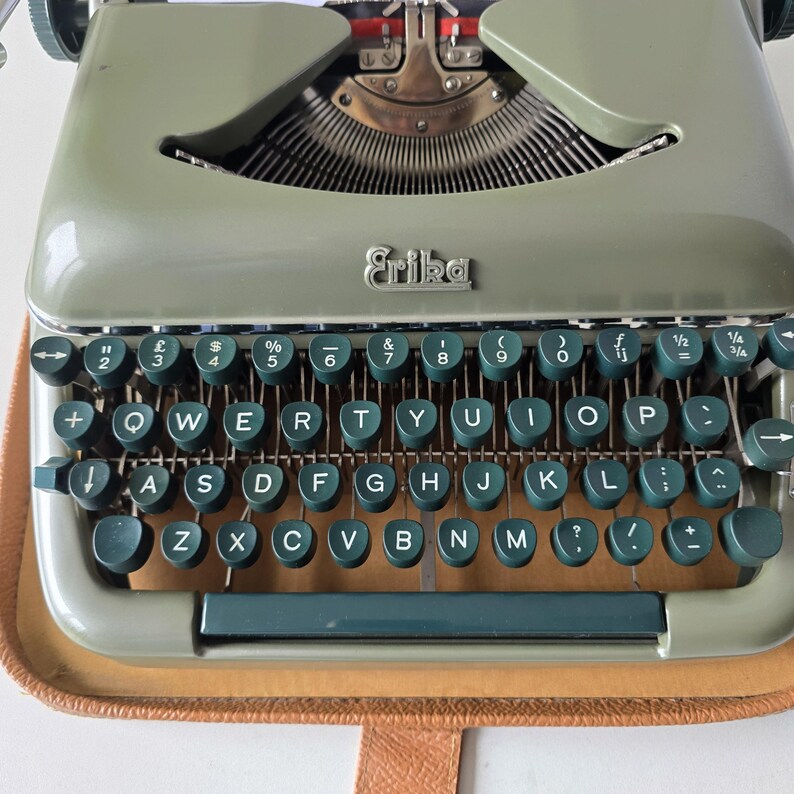Erika Model 10 1960s Portable Typewriter L Serviced - Etsy
