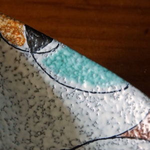 FLORA GOUDA Rumba, off White Mid Century Dish, Colorful Abstract Decor ...