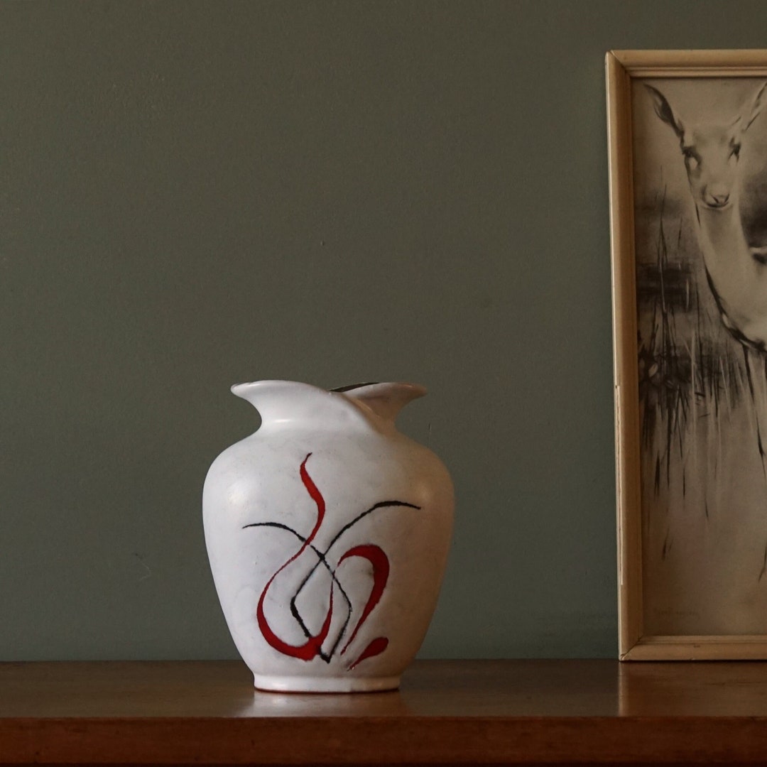 CARSTENS, White Mid Century Vase, Red and Black Arkona Decor, West ...