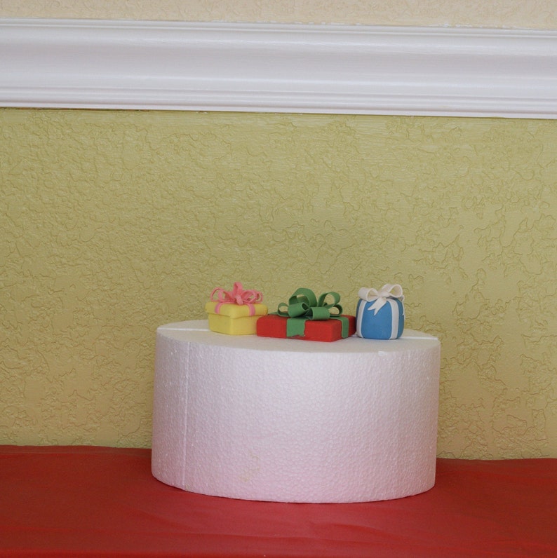 Christmas Tree With Fondant / Gum Paste Gift Wrapped Boxes for - Etsy