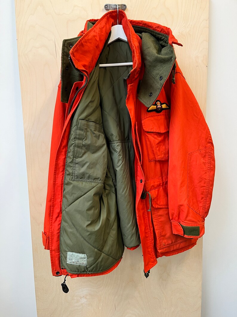 Rare Vintage. 1990s Canadian Forces, Search and Rescue, SAR Tech ...