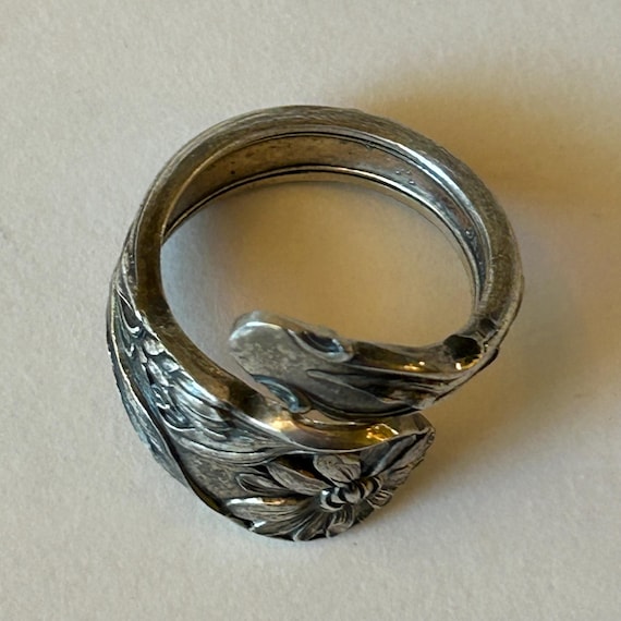 Vintage Sterling Silver Artisan Spoon Ring - Gem