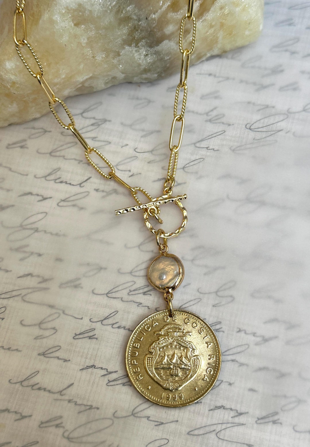 1999 Costa Rica 100 Colones Coin Necklace Pendant. Genuine Freshwater ...