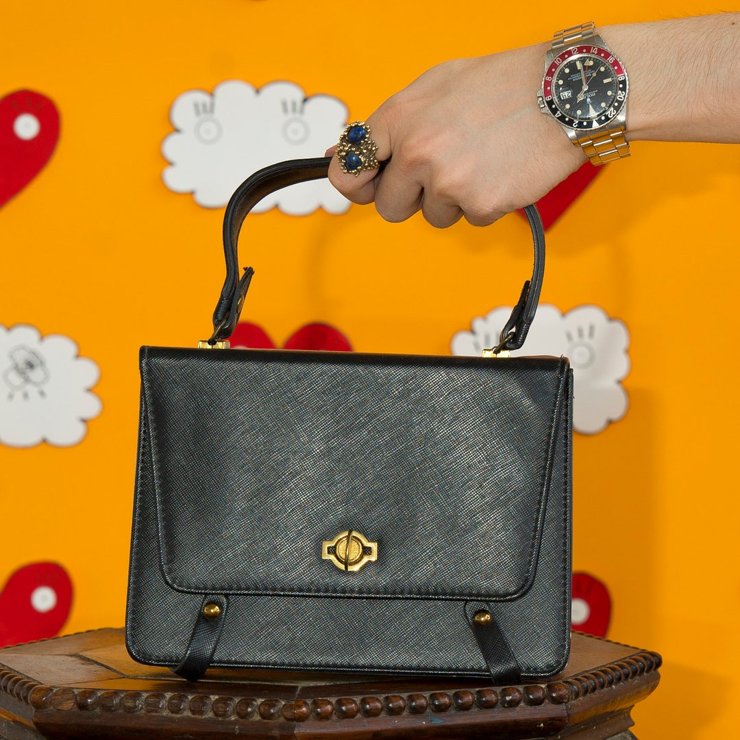 Vintage 1960s Verdi USA Turn Lock Pop Art Mail Envelope Shaped Clutch ...