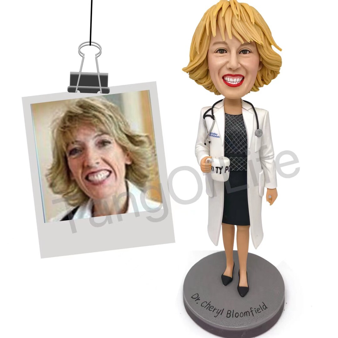 Custom Bobblehead Female Doctor, Graduation Gifts for Female Doctors ...