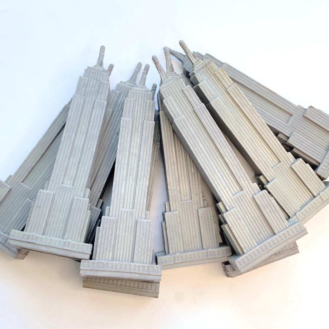 Empire State Building Miniature Figurine - Set of 10, 15 or 25 ...