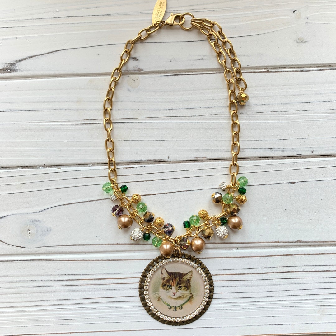 Lenora Dame Prudence the Cat Necklace - Etsy