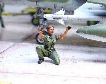 Painted figure USAF Ground Crew 1:48 Built and painted by | Etsy