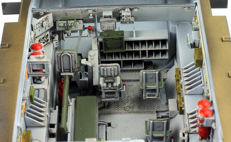 Probuilt Model 1:35 IDF Israel Heavy APC Achzarit Late (detail Interior ...