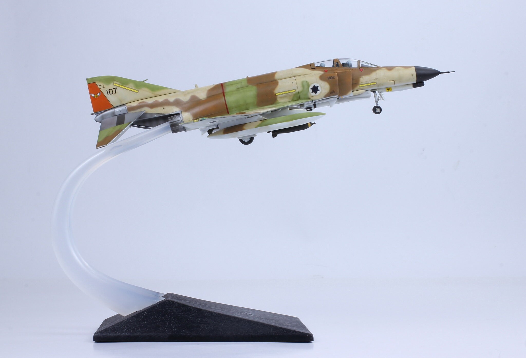 IDF F-4E Phantom /w Display Stand, Israeli Air Force 1:72 built and ...