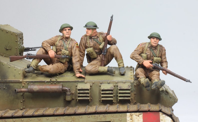 Painted Figures British Tank Riders 05 Figures WWII 1:35 Scale built ...