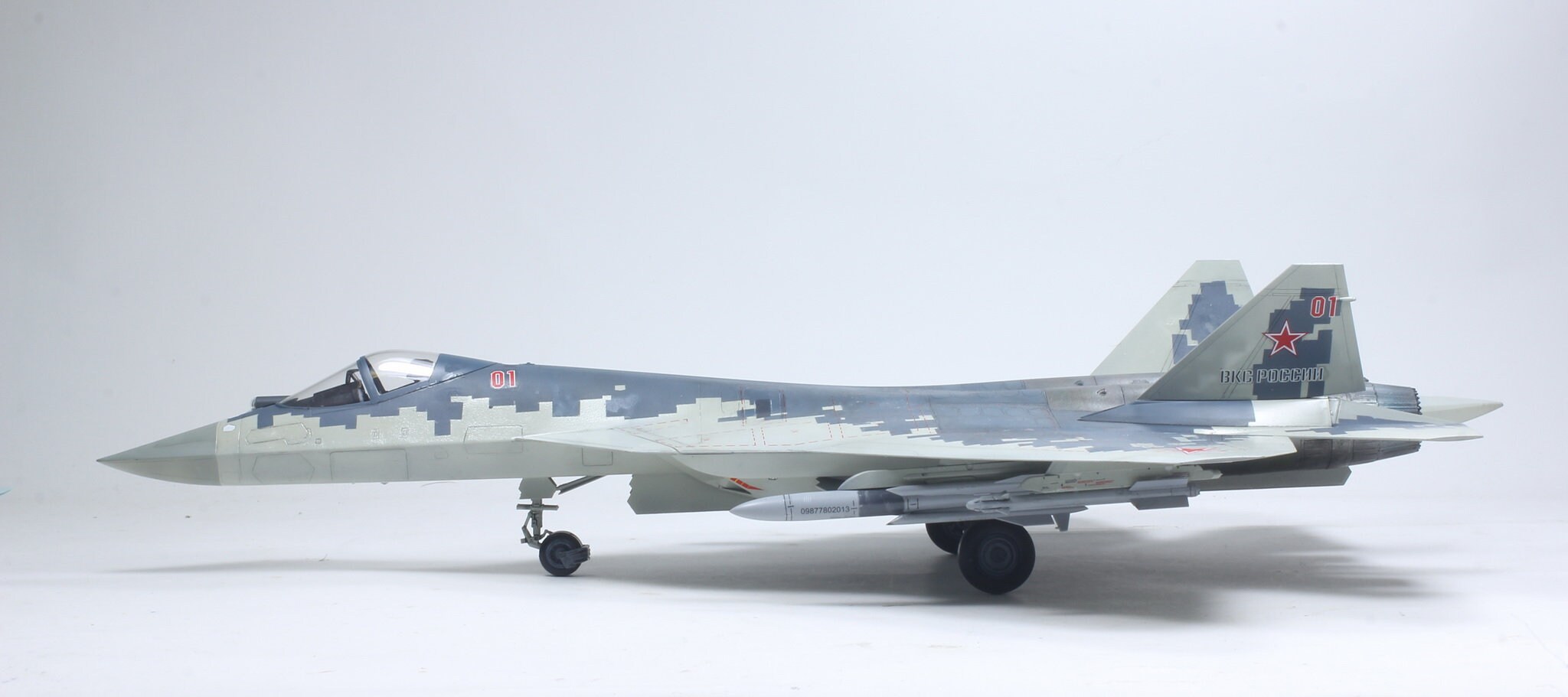 Pre-order Russian SU-57 Felon Modern War 1:48 built and Painted by ...