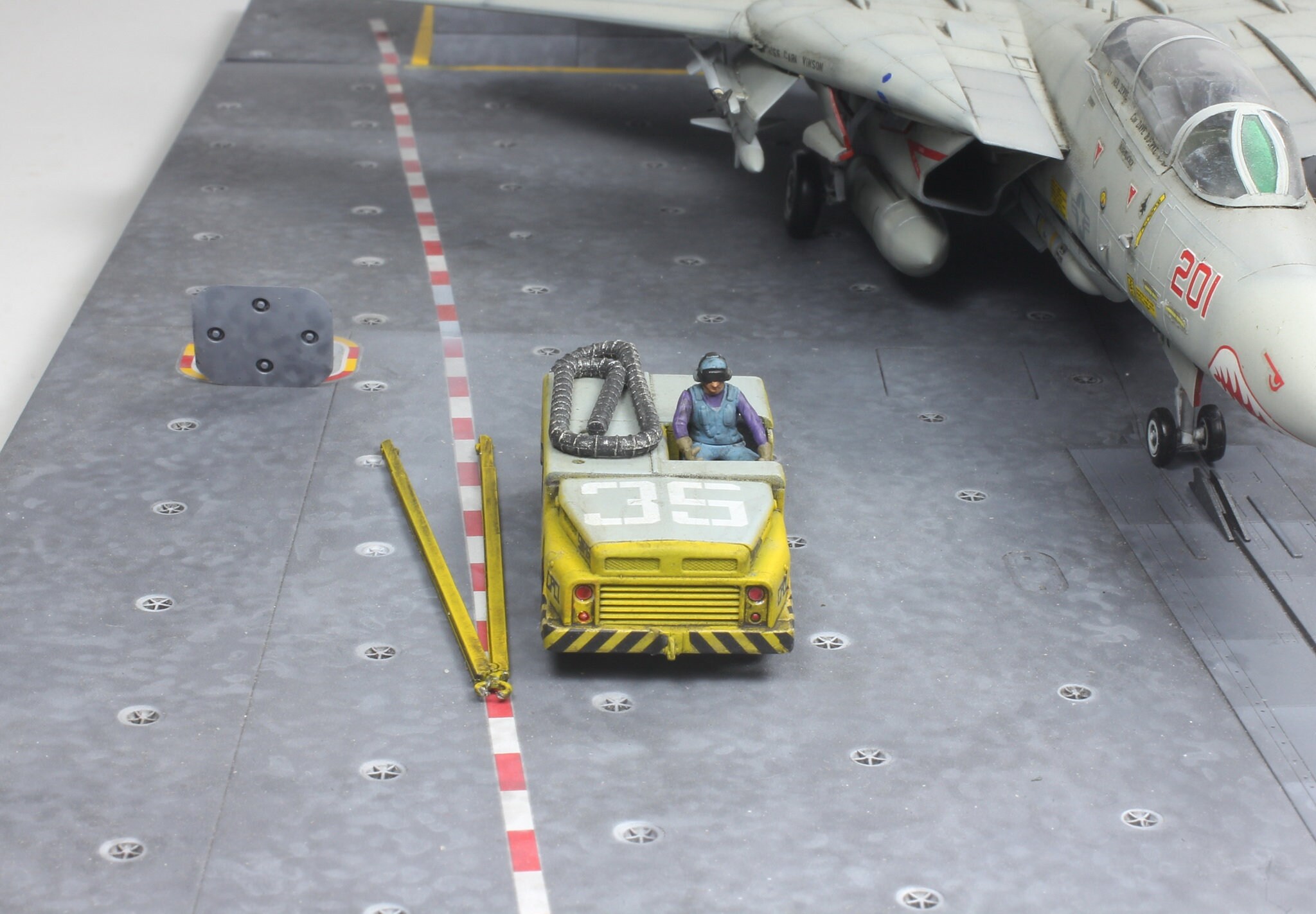 US Navy Flight Deck Tractor Model 1:72 Scale - Built & Painted - Etsy