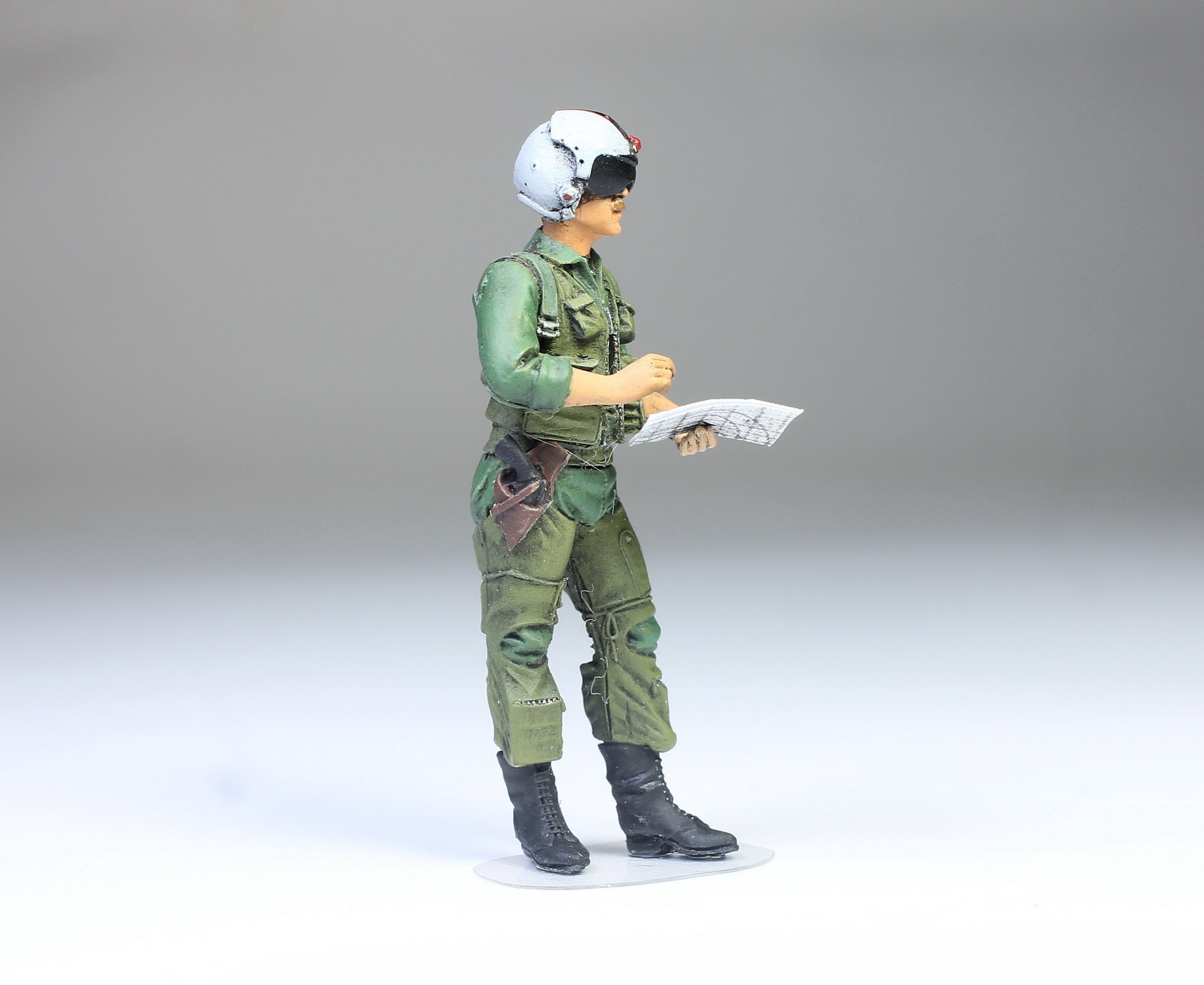 Painted Figure Modern USAF Fighter Pilot for F14 F18 A10 F22 F35 F16 1: ...