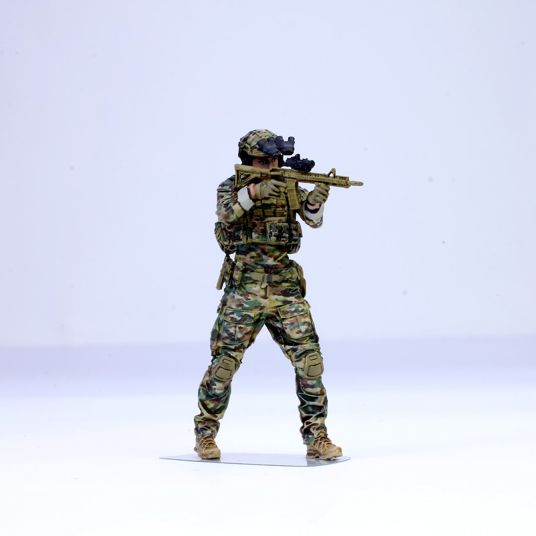Painted Figure US Navy Seal Special Force in Multicam Camouflage ...