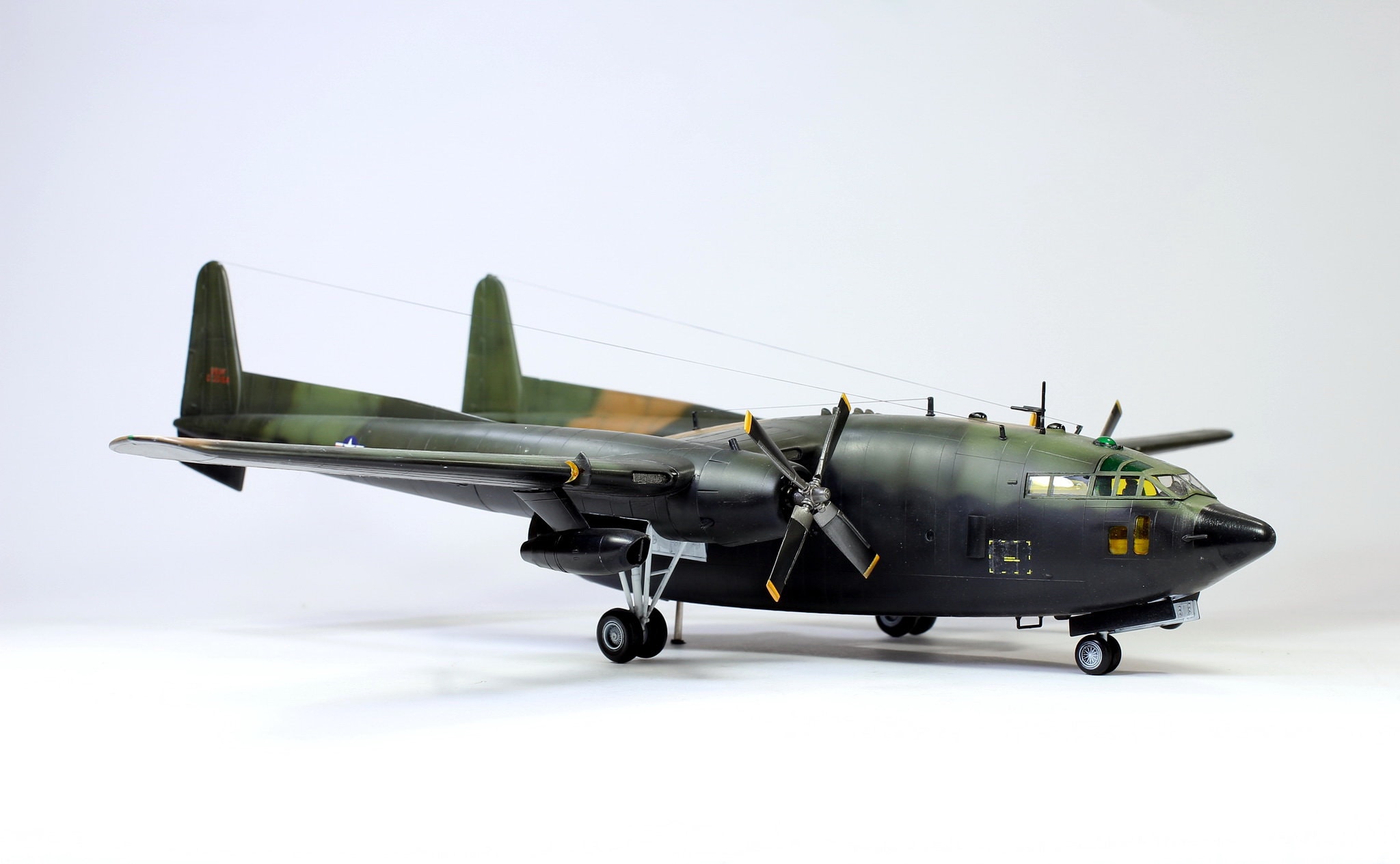Probuilt Model USAF AC-119K Stinger Gunship in Vietnam War 1:72 built ...