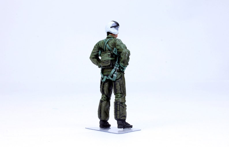 Handmade Painted USAF Fighter Pilot Figure: 1/32 Scale Resin Model ...
