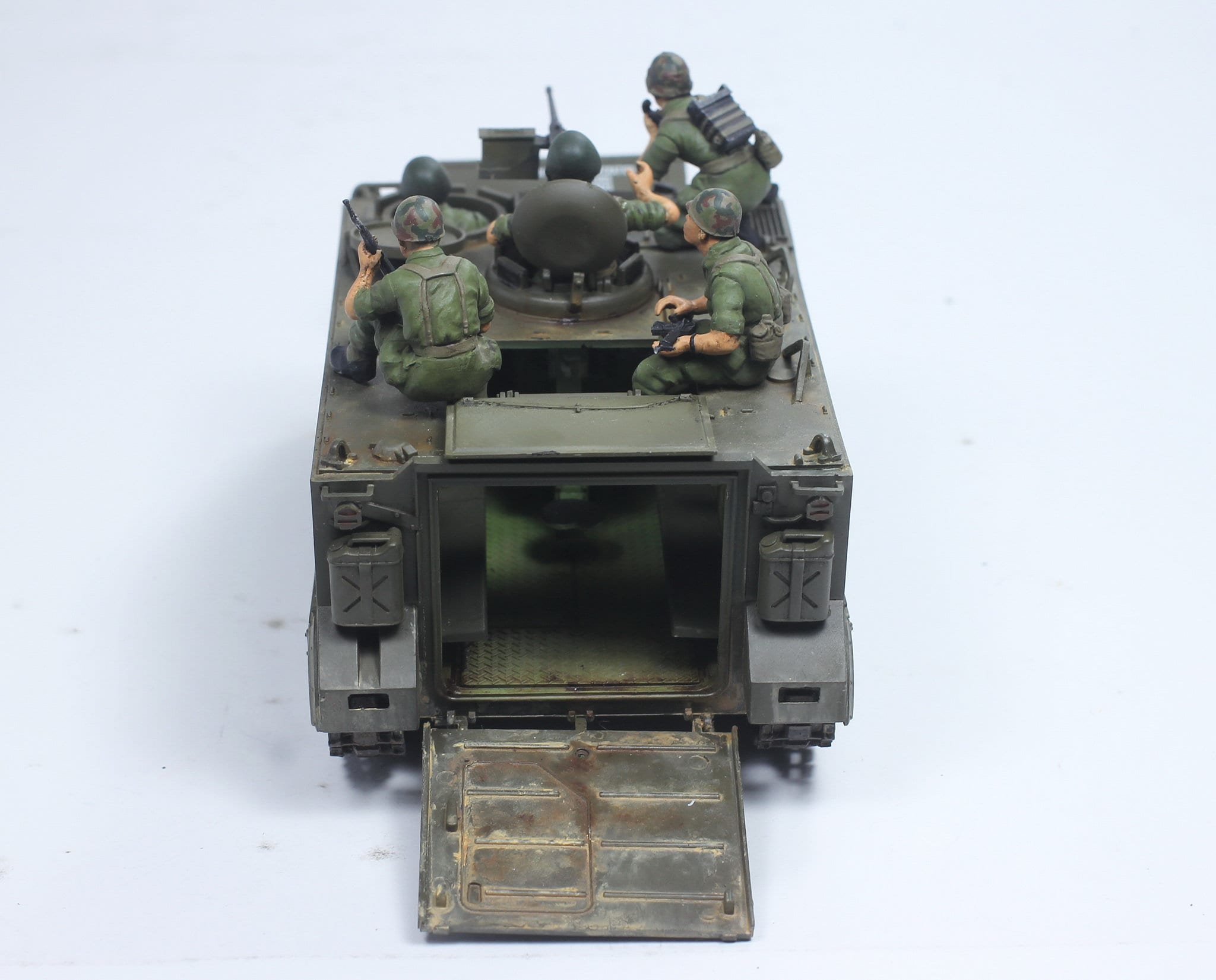 US M113A1 APC /w 05 Crews interior Detail Vietnam War 1:35 - Etsy